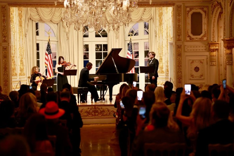 Star Power Meets Global Influence at Omar Harfouch’s Mar-a-Lago Concert ...